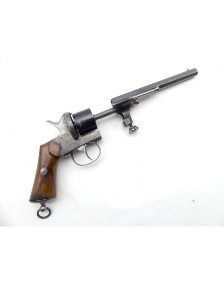 REVOLVER A BROCHE MARIETTE.