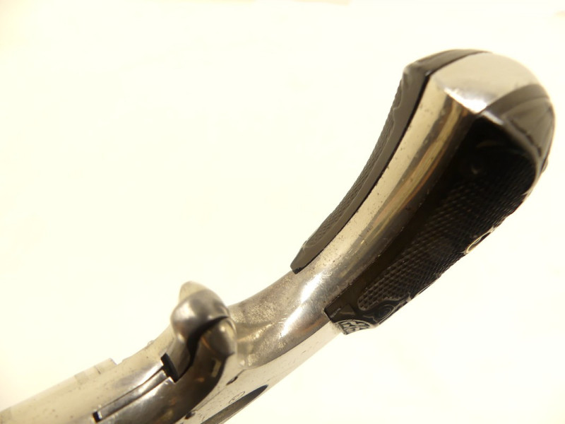 REVOLVER WHITE STAR.