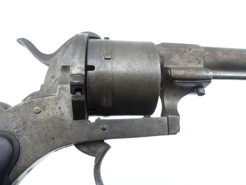 REVOLVER A BROCHE CALIBRE 12mm.