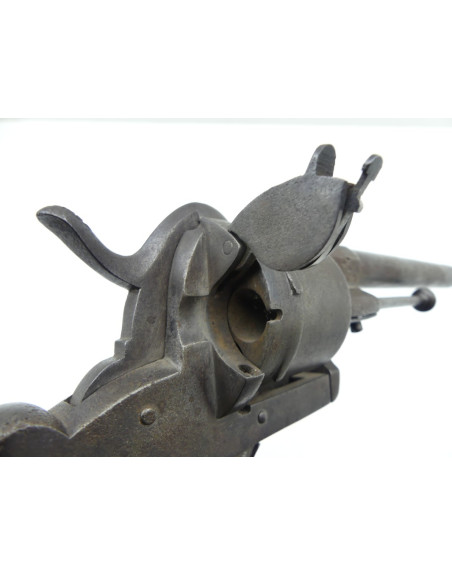 REVOLVER A BROCHE CALIBRE 12mm.